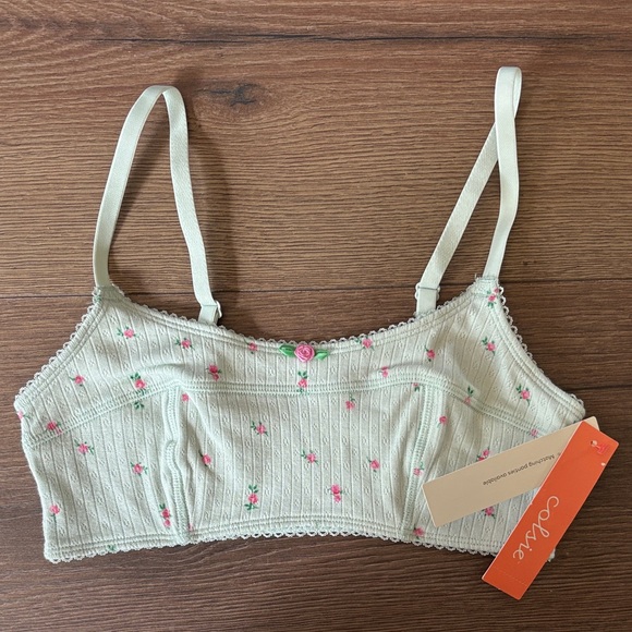 Colsie | Intimates & Sleepwear | Colsie Floral Ribbed Bralette Cream ...